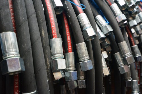 4 Considerations When Measuring Hydraulic Hose